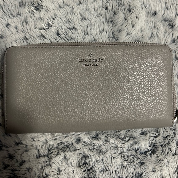 kate spade | Bags | Kate Spade Leila Gray Pebble Leather Large Wallet ...